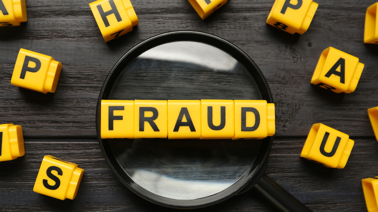 Indianorigin businessman faces denaturalization over H1B fraud